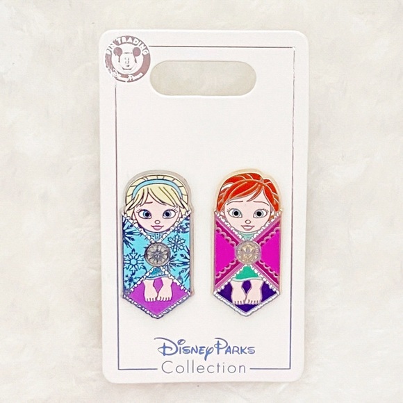 Disney | Jewelry | Disney Parks Trading Pins Frozen Anna And Elsa ...